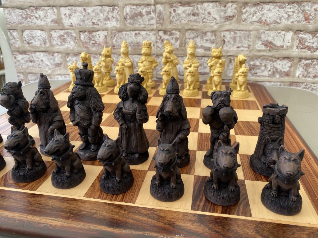 Berkeley Chess Ltd - Cats and Dogs - BROWN - ChessBaron Chess Sets ...
