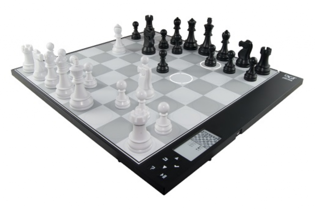 DGT Centaur Chess Computer - ChessBaron Chess Sets - 01278 426100