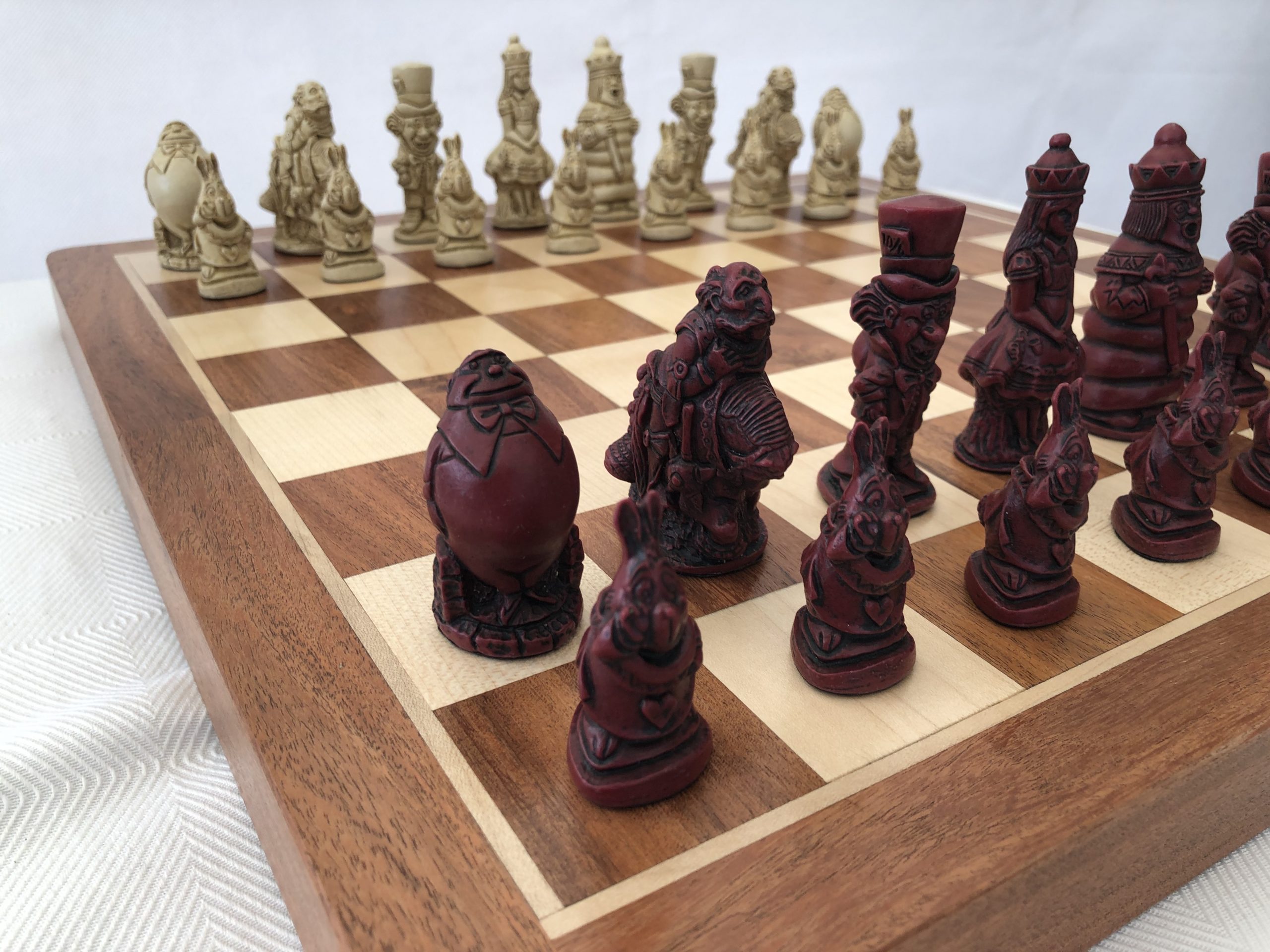 Alice In Wonderland Chess