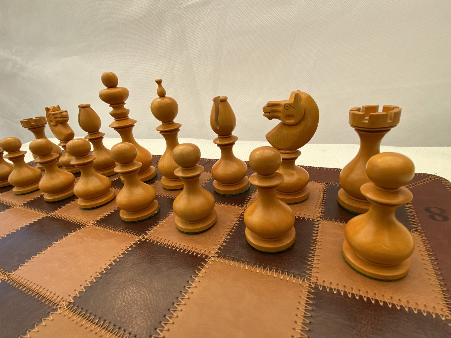 The Antiqued Dublin Double Weighted Chess Set - ChessBaron Chess Sets ...