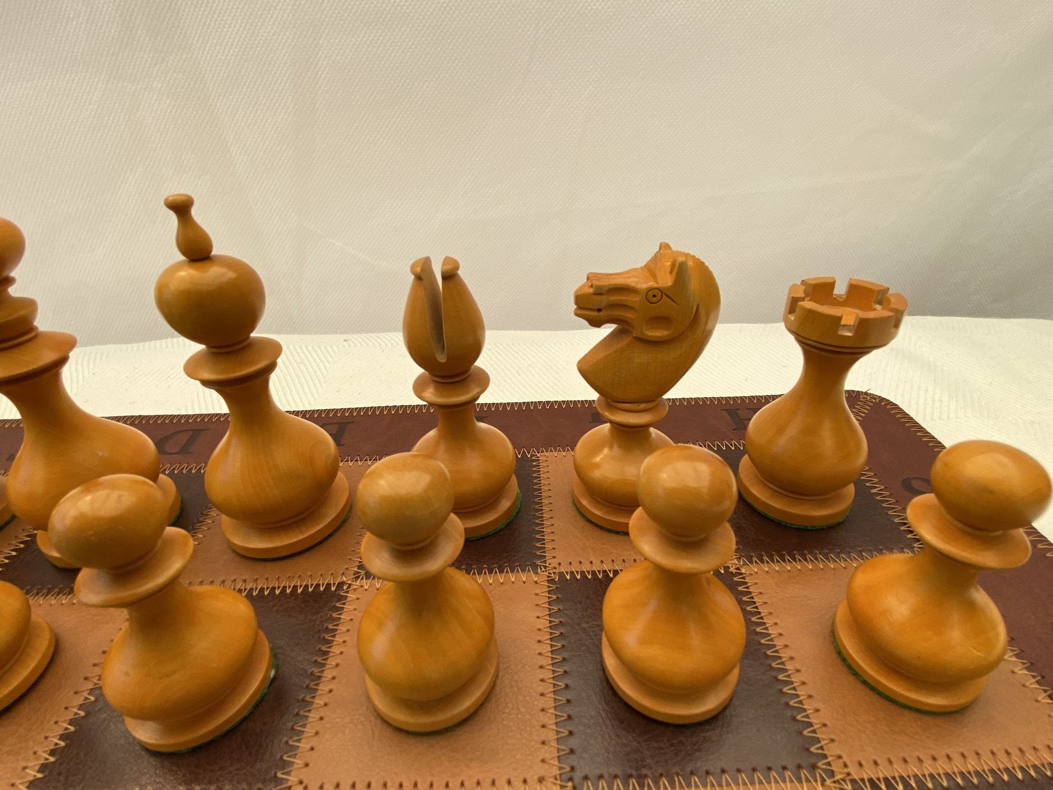The Antiqued Dublin Double Weighted Chess Set - ChessBaron Chess Sets ...