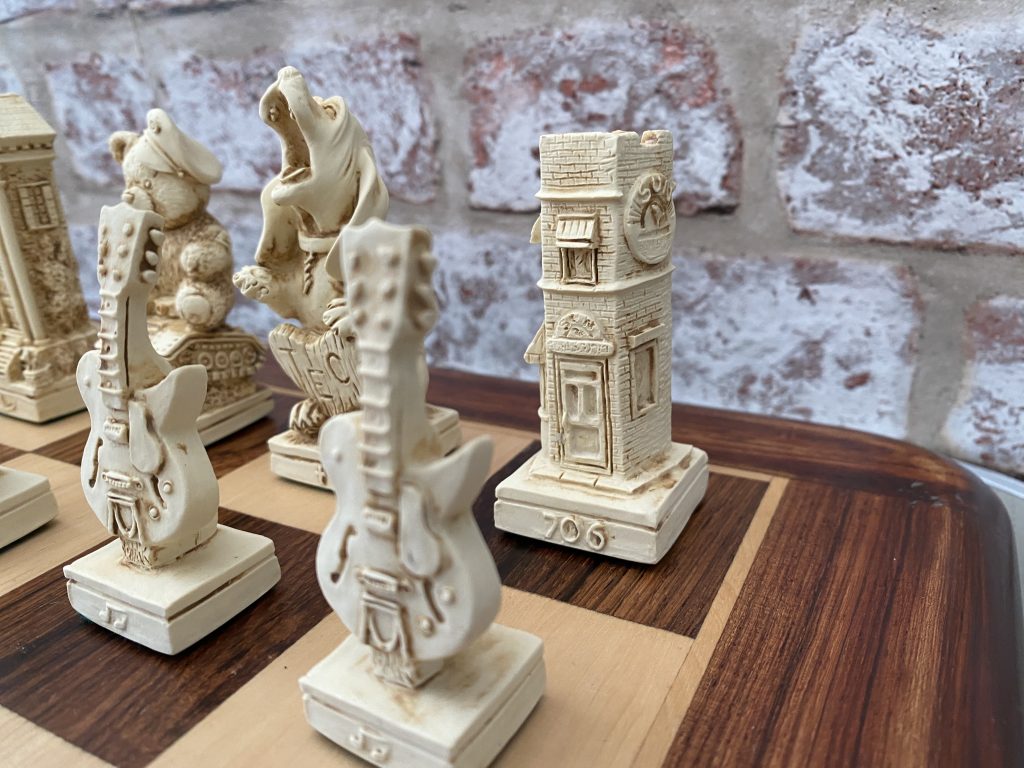 Elvis Presley Chess Set - ChessBaron Chess Sets - 01278 426100